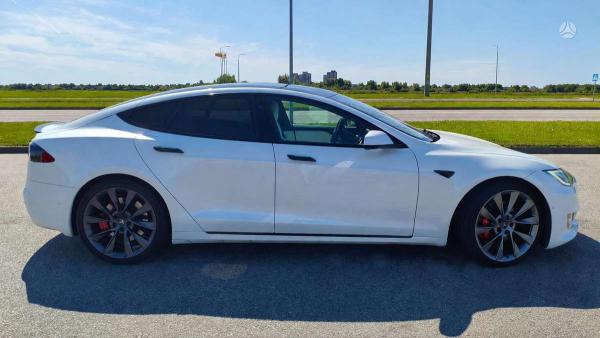 Balts Tesla Model S 2020 Klaipėda, ar dzinēja tilpumu 0.00 L un nobraukumu 53 tūkst. km par 42150 €, foto 7 vietnē AUTOMOTO.COM.LV
