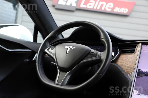 Белый Тесла Модель С 2020 в Тукумс, объемом двигателя 0.00 л и пробегом 141 тыс. км за 31900 €, фото 8 на AUTOMOTO.COM.LV