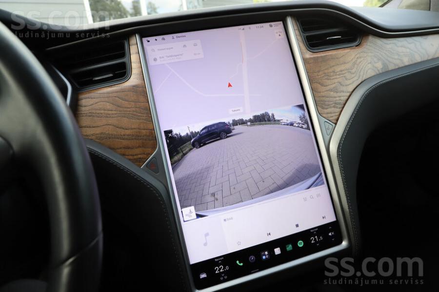 Белый Тесла Модель С 2020 в Тукумс, объемом двигателя 0.00 л и пробегом 141 тыс. км за 31900 €, фото 10 на AUTOMOTO.COM.LV