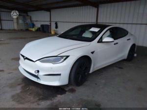 White Tesla Model S 2023 in Klaipeda, with an engine capacity of 0.00 L and mileage of 81 thousand km for 14500 €, photo 6 on AUTOMOTO.COM.LV