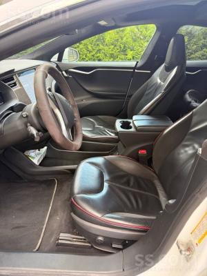 Balts Tesla Model S 2014 Rīga, ar dzinēja tilpumu 0.00 L un nobraukumu 210 tūkst. km par 14222 €, foto 7 vietnē AUTOMOTO.COM.LV