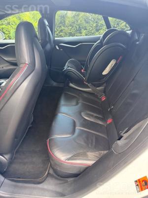 Balts Tesla Model S 2014 Rīga, ar dzinēja tilpumu 0.00 L un nobraukumu 210 tūkst. km par 14222 €, foto 8 vietnē AUTOMOTO.COM.LV