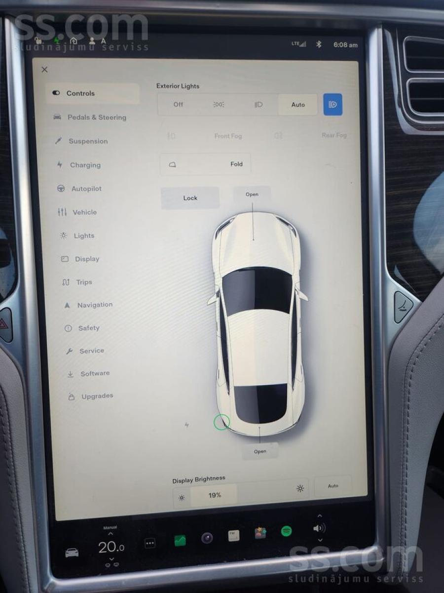 Белый Тесла Модель С 2015 в Рига, объемом двигателя 0.00 л и пробегом 280 тыс. км за 16000 €, фото 18 на AUTOMOTO.COM.LV