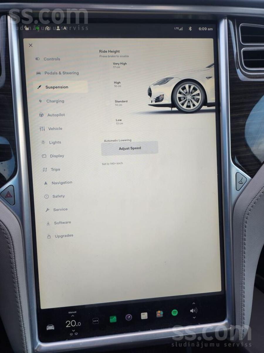 Белый Тесла Модель С 2015 в Рига, объемом двигателя 0.00 л и пробегом 280 тыс. км за 16000 €, фото 21 на AUTOMOTO.COM.LV
