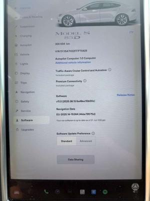 Balts Tesla Model S 2015 Marijampole, ar dzinēja tilpumu 0.00 L un nobraukumu 306 tūkst. km par 14500 €, foto 9 vietnē AUTOMOTO.COM.LV