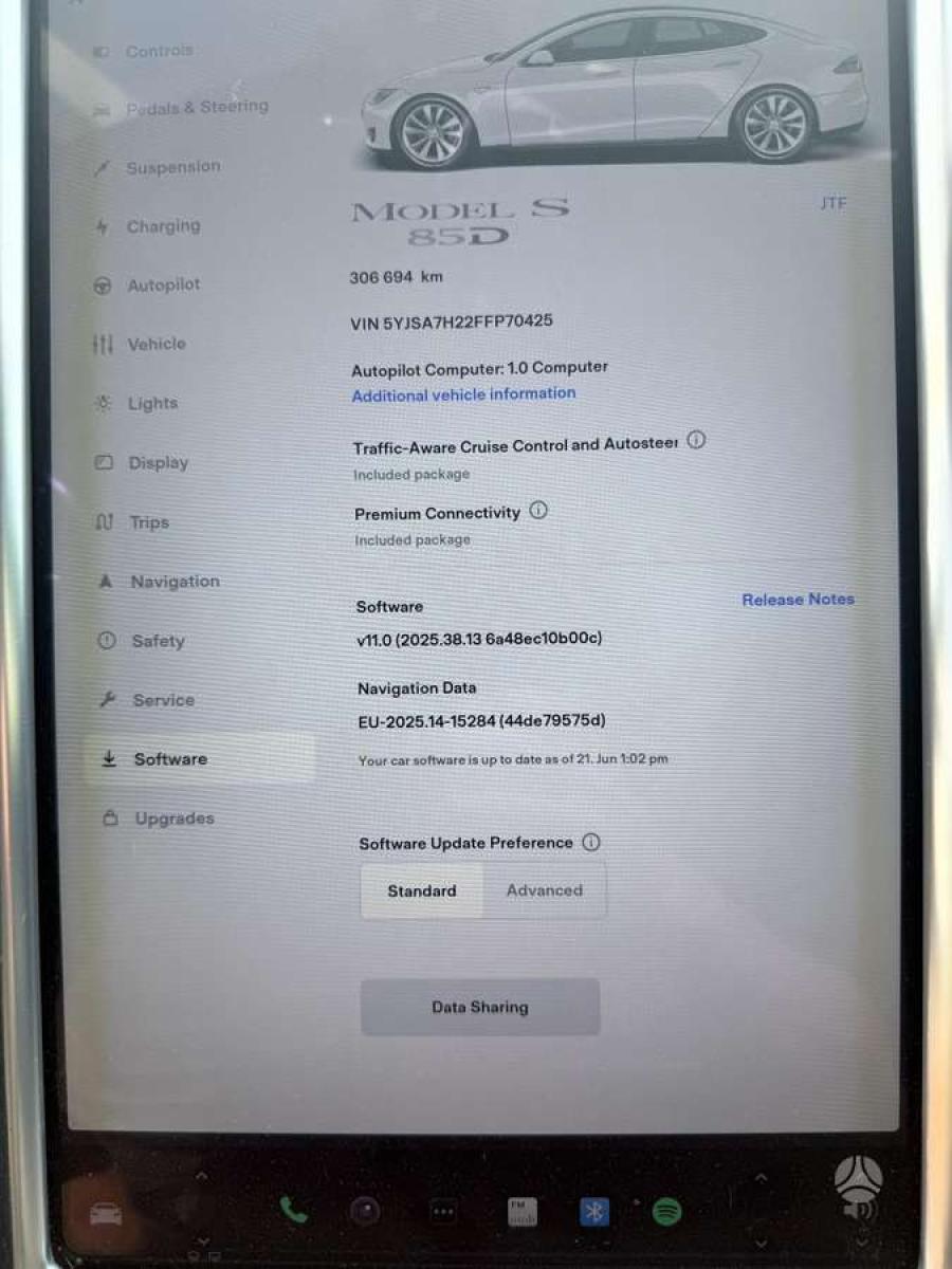 Balts Tesla Model S 2015 Marijampole, ar dzinēja tilpumu 0.00 L un nobraukumu 306 tūkst. km par 14500 €, foto 9 vietnē AUTOMOTO.COM.LV