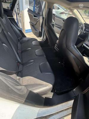 Balts Tesla Model S 2015 Marijampole, ar dzinēja tilpumu 0.00 L un nobraukumu 306 tūkst. km par 14500 €, foto 12 vietnē AUTOMOTO.COM.LV