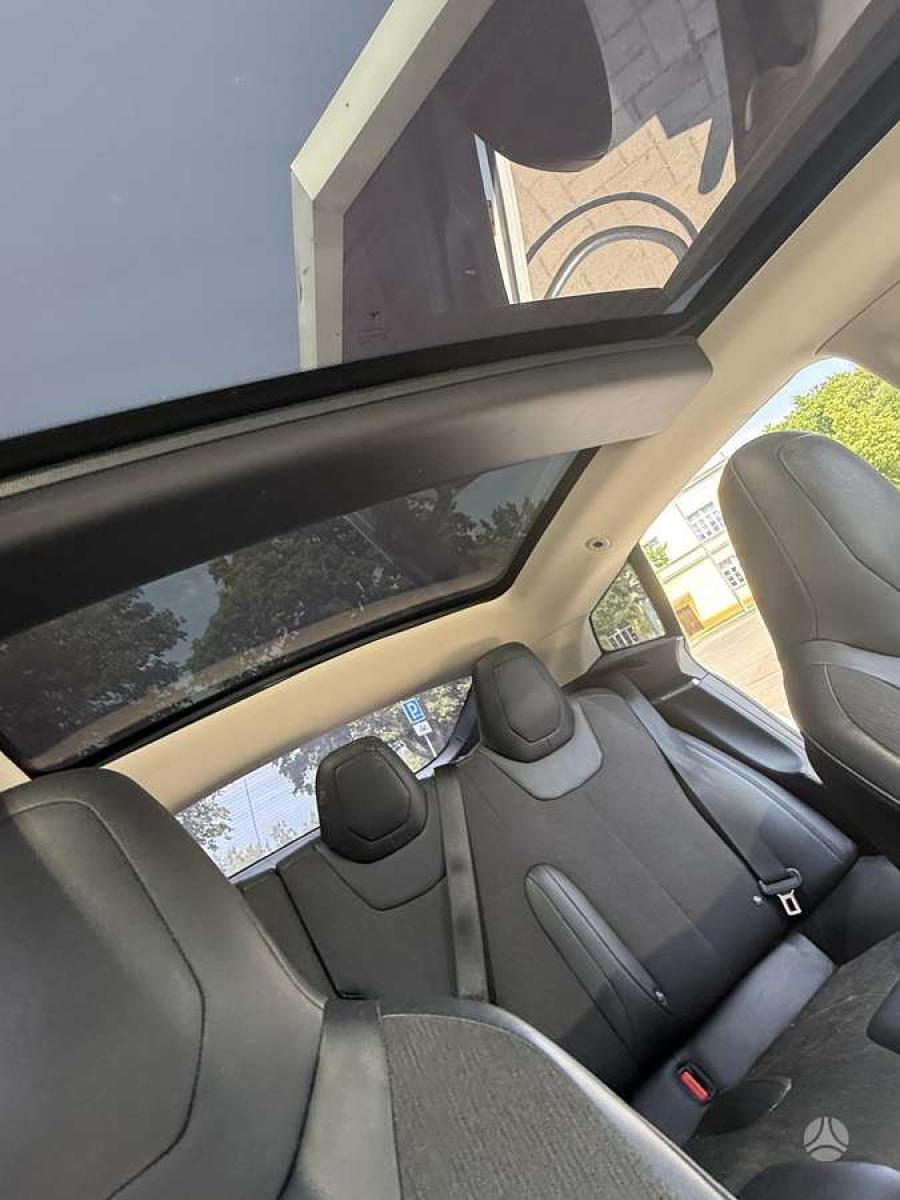 Balts Tesla Model S 2015 Marijampole, ar dzinēja tilpumu 0.00 L un nobraukumu 306 tūkst. km par 14500 €, foto 16 vietnē AUTOMOTO.COM.LV