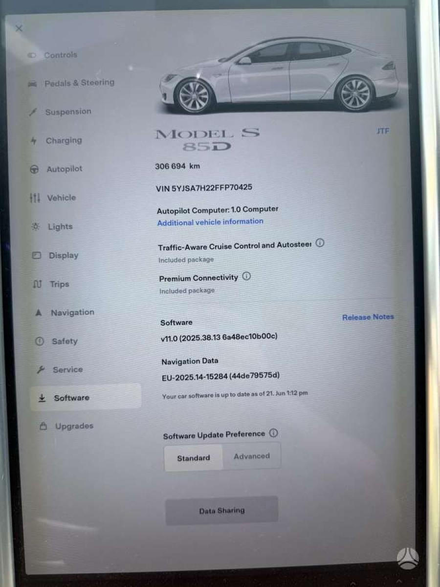 Balts Tesla Model S 2015 Marijampole, ar dzinēja tilpumu 0.00 L un nobraukumu 306 tūkst. km par 14500 €, foto 19 vietnē AUTOMOTO.COM.LV