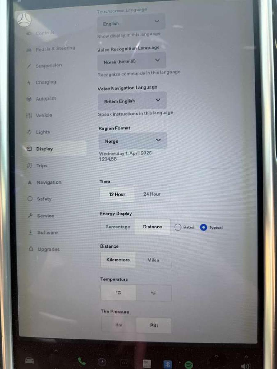Balts Tesla Model S 2015 Marijampole, ar dzinēja tilpumu 0.00 L un nobraukumu 306 tūkst. km par 14500 €, foto 20 vietnē AUTOMOTO.COM.LV