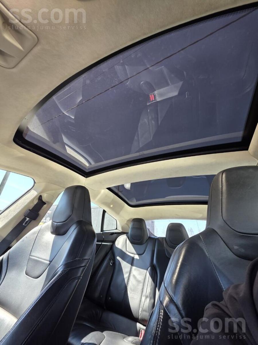 Balts Tesla Model S 2016 Jelgava, ar dzinēja tilpumu 0.00 L un nobraukumu 326 tūkst. km par 10300 €, foto 8 vietnē AUTOMOTO.COM.LV