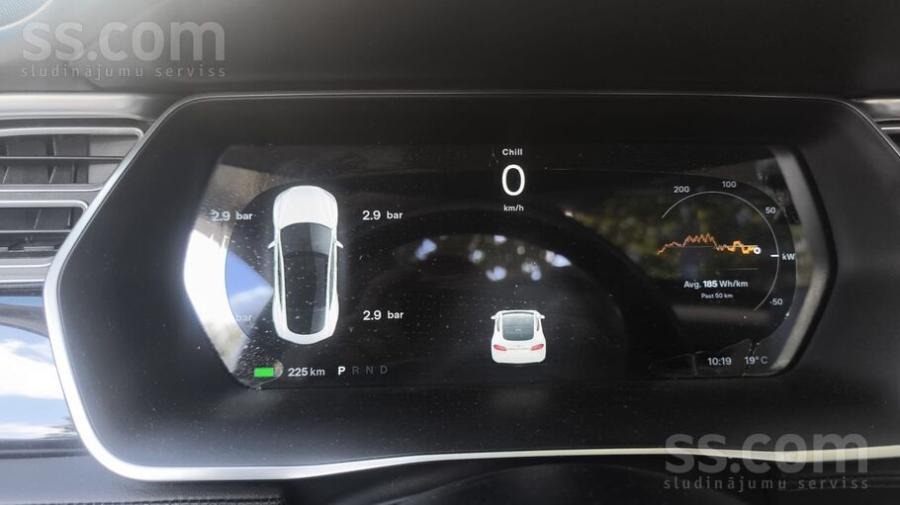 Balts Tesla Model S 2016 Rīga, ar dzinēja tilpumu 0.00 L un nobraukumu 340 tūkst. km par 14000 €, foto 10 vietnē AUTOMOTO.COM.LV