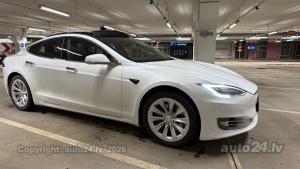 White Tesla Model S 2017 in Parnu, with an engine capacity of 0.00 L and mileage of 125 thousand km for 23600 €, photo 2 on AUTOMOTO.COM.LV