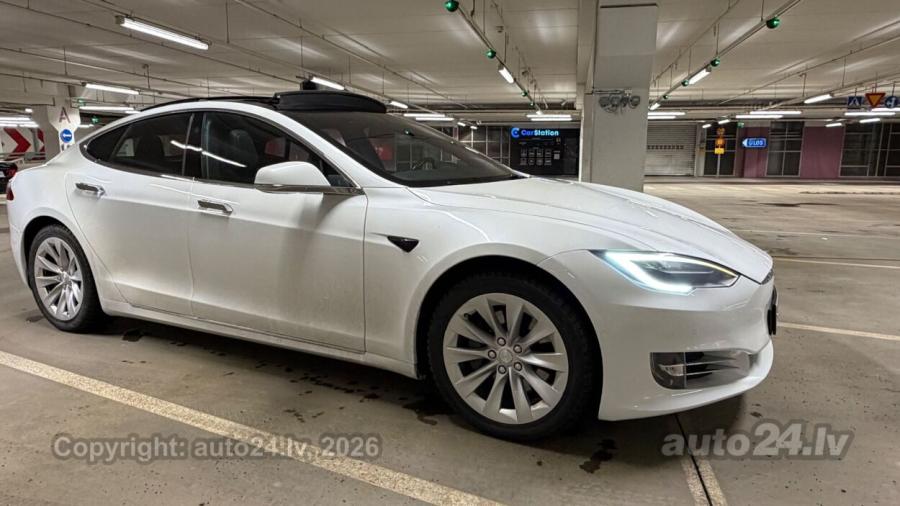 White Tesla Model S 2017 in Parnu, with an engine capacity of 0.00 L and mileage of 125 thousand km for 23600 €, photo 2 on AUTOMOTO.COM.LV