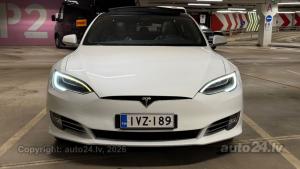 White Tesla Model S 2017 in Parnu, with an engine capacity of 0.00 L and mileage of 125 thousand km for 23600 €, photo 7 on AUTOMOTO.COM.LV