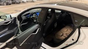 White Tesla Model S 2017 in Parnu, with an engine capacity of 0.00 L and mileage of 125 thousand km for 23600 €, photo 17 on AUTOMOTO.COM.LV