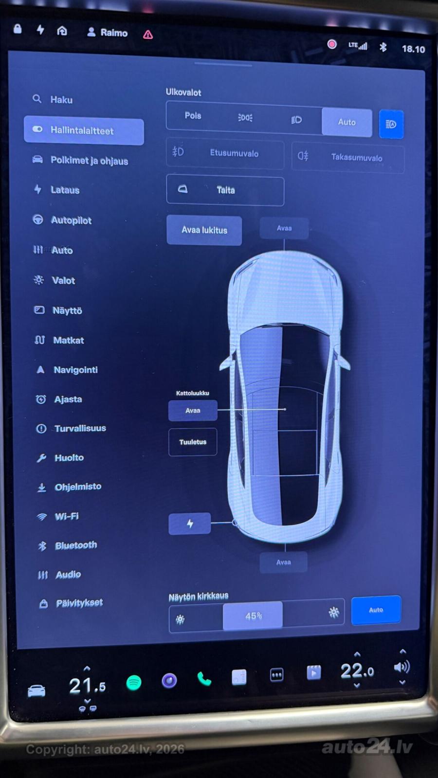 White Tesla Model S 2017 in Parnu, with an engine capacity of 0.00 L and mileage of 125 thousand km for 23600 €, photo 22 on AUTOMOTO.COM.LV