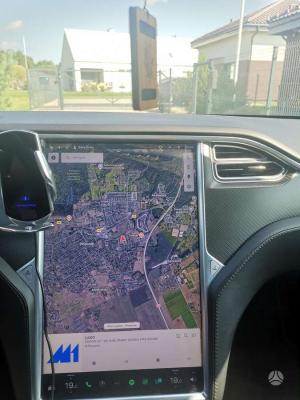 White Tesla Model S 2017 in Kaunas, with an engine capacity of 0.00 L and mileage of 175 thousand km for 18600 €, photo 16 on AUTOMOTO.COM.LV