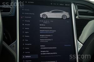 White Tesla Model S 2017 in Jelgava, with an engine capacity of 0.00 L and mileage of 166 thousand km for 19500 €, photo 17 on AUTOMOTO.COM.LV