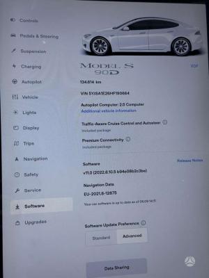 White Tesla Model S 2017 in Klaipeda, with an engine capacity of 0.00 L and mileage of 133 thousand km for 20570 €, photo 35 on AUTOMOTO.COM.LV