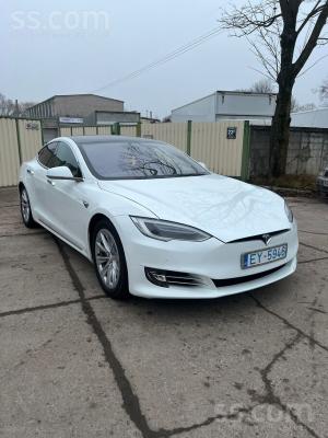 Balts Tesla Model S 2018 Rīga, ar dzinēja tilpumu 0.00 L un nobraukumu 149 tūkst. km par 21500 €, foto 3 vietnē AUTOMOTO.COM.LV