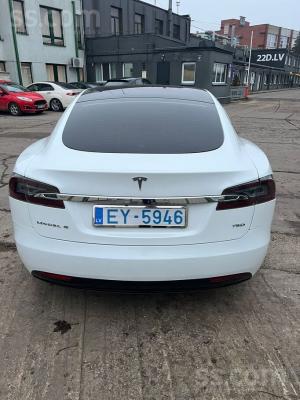 Balts Tesla Model S 2018 Rīga, ar dzinēja tilpumu 0.00 L un nobraukumu 149 tūkst. km par 21500 €, foto 5 vietnē AUTOMOTO.COM.LV