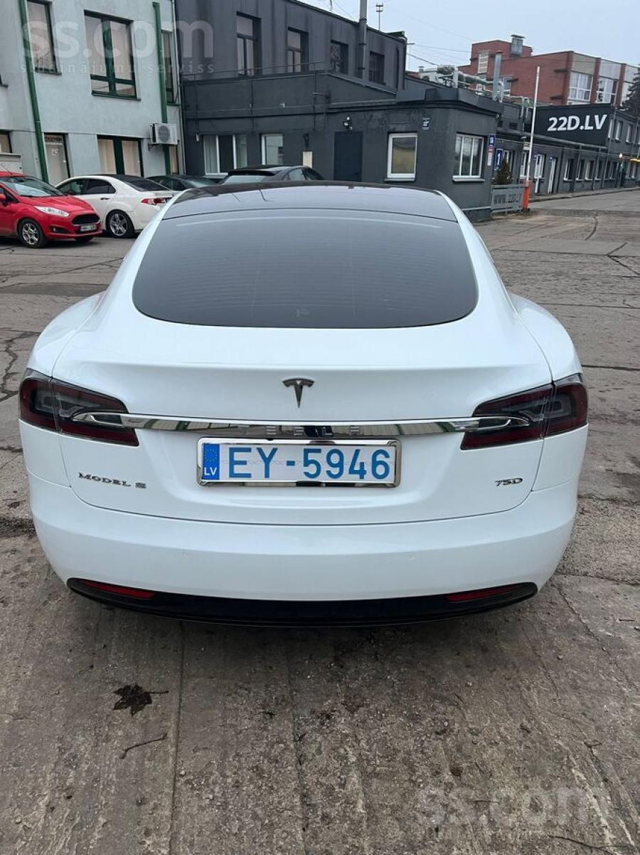 Balts Tesla Model S 2018 Rīga, ar dzinēja tilpumu 0.00 L un nobraukumu 149 tūkst. km par 21500 €, foto 5 vietnē AUTOMOTO.COM.LV