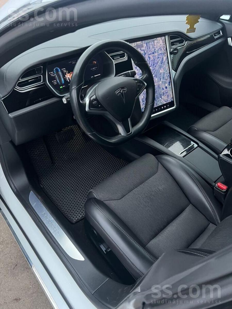 Balts Tesla Model S 2018 Rīga, ar dzinēja tilpumu 0.00 L un nobraukumu 149 tūkst. km par 21500 €, foto 8 vietnē AUTOMOTO.COM.LV