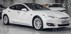 White Tesla Model S 2020 in Riga, with an engine capacity of 0.00 L and mileage of 194 thousand km for 35000 €, photo 2 on AUTOMOTO.COM.LV