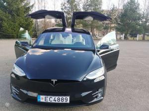 Black Tesla Model X 2016 in Alytus, with an engine capacity of 0.00 L and mileage of 120 thousand km for 25600 €, photo 3 on AUTOMOTO.COM.LV