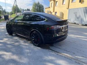 Melns Tesla Model X 2016 Raseiniai, ar dzinēja tilpumu 0.00 L un nobraukumu 38 tūkst. km par 25500 €, foto 8 vietnē AUTOMOTO.COM.LV
