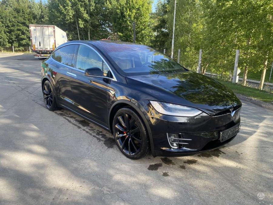 Melns Tesla Model X 2016 Raseiniai, ar dzinēja tilpumu 0.00 L un nobraukumu 38 tūkst. km par 25500 €, foto 9 vietnē AUTOMOTO.COM.LV