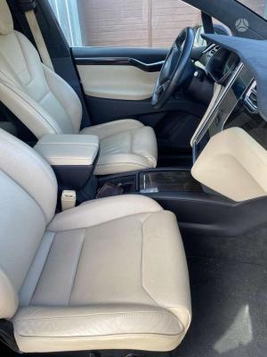 Melns Tesla Model X 2016 Raseiniai, ar dzinēja tilpumu 0.00 L un nobraukumu 38 tūkst. km par 25500 €, foto 13 vietnē AUTOMOTO.COM.LV