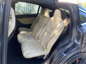 Melns Tesla Model X 2016 Raseiniai, ar dzinēja tilpumu 0.00 L un nobraukumu 38 tūkst. km par 25500 €, foto 14 vietnē AUTOMOTO.COM.LV