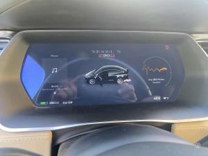 Melns Tesla Model X 2016 Raseiniai, ar dzinēja tilpumu 0.00 L un nobraukumu 38 tūkst. km par 25500 €, foto 15 vietnē AUTOMOTO.COM.LV