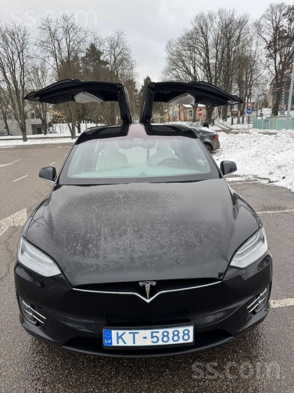 Melns Tesla Model X 2017 Jūrmala, ar dzinēja tilpumu 0.00 L un nobraukumu 167 tūkst. km par 32000 €, foto 9 vietnē AUTOMOTO.COM.LV