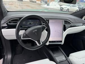 Black Tesla Model X 2017 in Jurmala, with an engine capacity of 0.00 L and mileage of 167 thousand km for 32000 €, photo 11 on AUTOMOTO.COM.LV