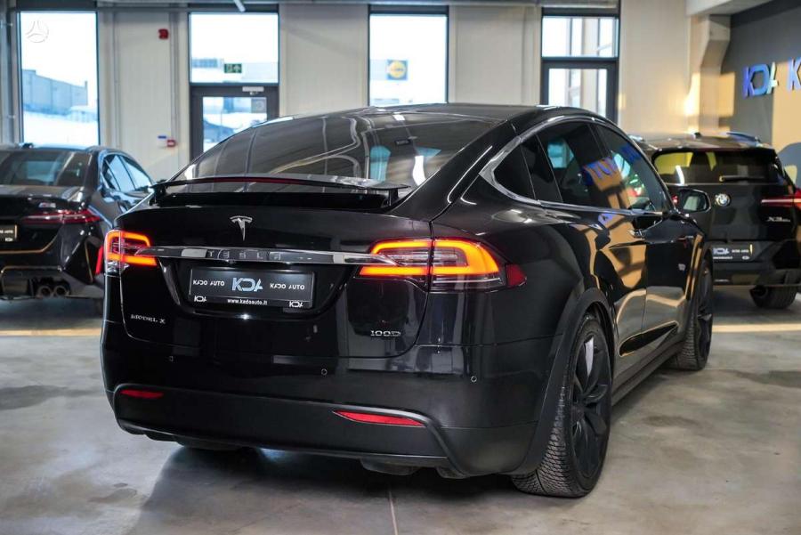 Melns Tesla Model X 2017 Kauņa, ar dzinēja tilpumu 0.00 L un nobraukumu 155 tūkst. km par 41950 €, foto 12 vietnē AUTOMOTO.COM.LV