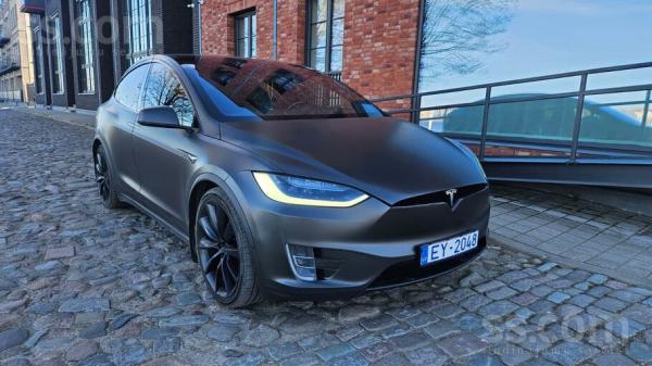 Melns Tesla Model X 2017 Rīga, ar dzinēja tilpumu 0.00 L un nobraukumu 201 tūkst. km par 23500 €, foto 3 vietnē AUTOMOTO.COM.LV