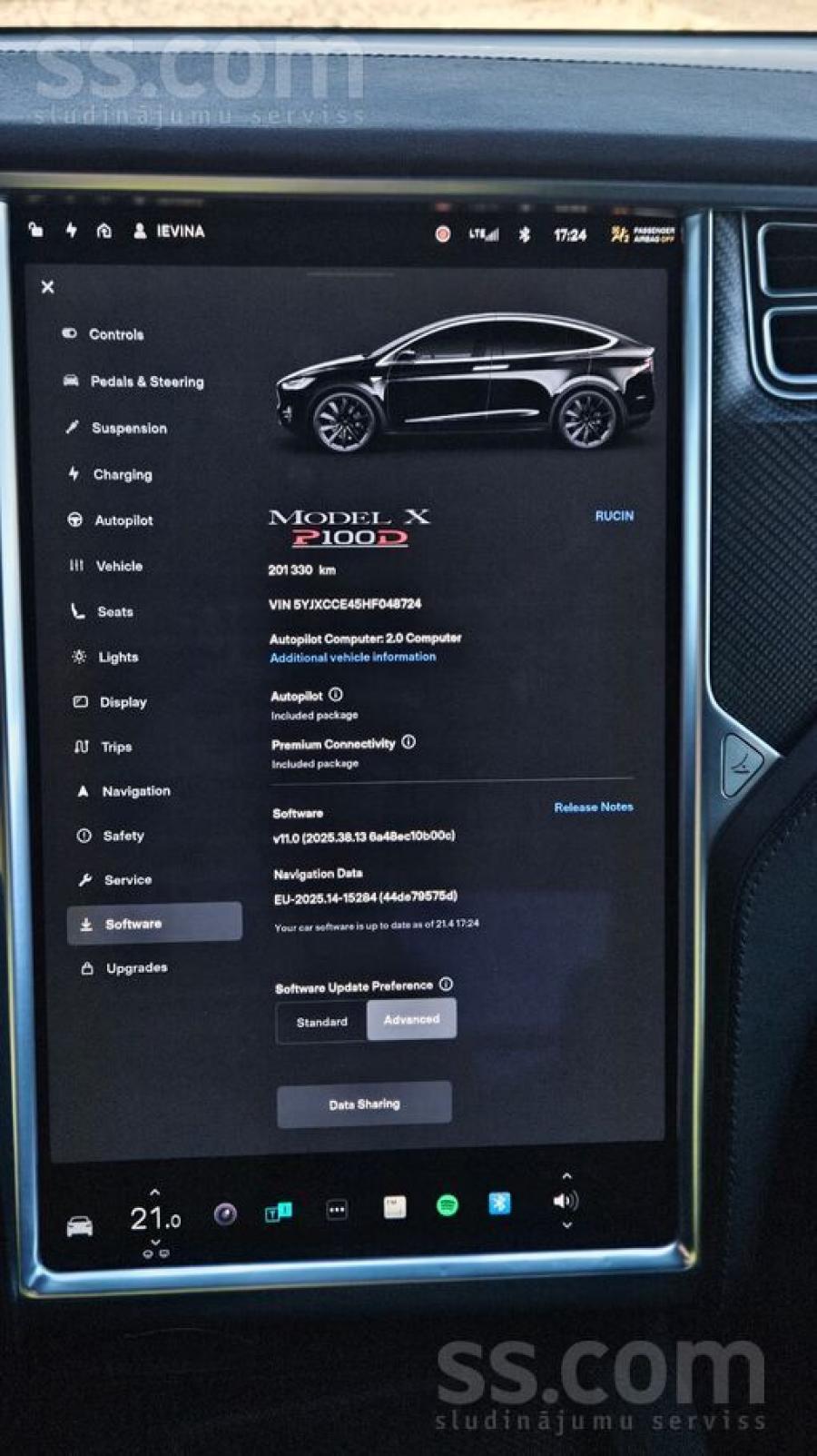 Black Tesla Model X 2017 in Riga, with an engine capacity of 0.00 L and mileage of 201 thousand km for 23500 €, photo 13 on AUTOMOTO.COM.LV