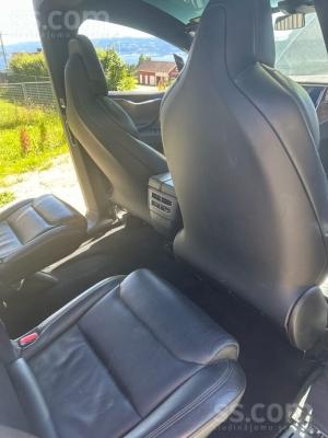 Melns Tesla Model X 2017 Rīga, ar dzinēja tilpumu 0.00 L un nobraukumu 268 tūkst. km par 17777 €, foto 6 vietnē AUTOMOTO.COM.LV