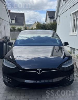 Melns Tesla Model X 2017 Rīga, ar dzinēja tilpumu 0.00 L un nobraukumu 210 tūkst. km par 18777 €, foto 3 vietnē AUTOMOTO.COM.LV