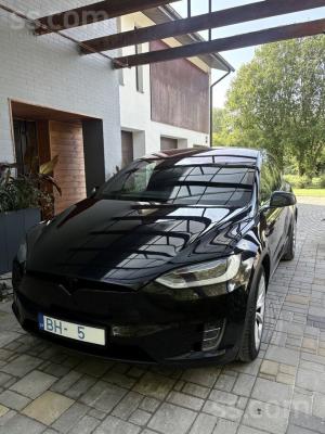Melns Tesla Model X 2017 Rīga, ar dzinēja tilpumu 0.00 L un nobraukumu 222 tūkst. km par 20100 €, foto  vietnē AUTOMOTO.COM.LV