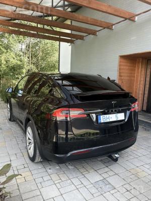 Melns Tesla Model X 2017 Rīga, ar dzinēja tilpumu 0.00 L un nobraukumu 222 tūkst. km par 20100 €, foto 4 vietnē AUTOMOTO.COM.LV