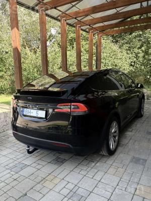 Melns Tesla Model X 2017 Rīga, ar dzinēja tilpumu 0.00 L un nobraukumu 222 tūkst. km par 20100 €, foto 5 vietnē AUTOMOTO.COM.LV