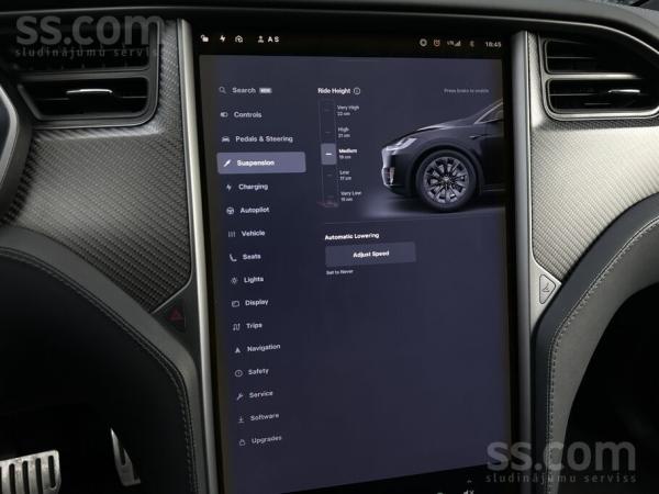 Black Tesla Model X 2018 in Riga, with an engine capacity of 0.00 L and mileage of 70 thousand km for 41990 €, photo 5 on AUTOMOTO.COM.LV
