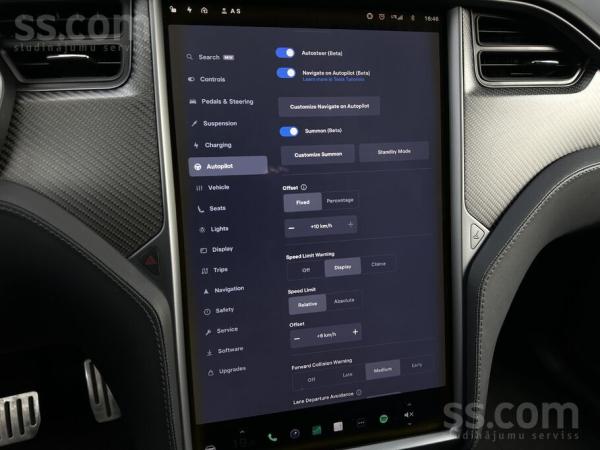Black Tesla Model X 2018 in Riga, with an engine capacity of 0.00 L and mileage of 70 thousand km for 41990 €, photo 7 on AUTOMOTO.COM.LV