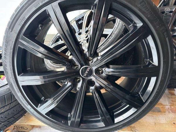 Black Tesla Model X 2018 in Kaunas, with an engine capacity of 0.00 L and mileage of 175 thousand km for 42500 €, photo 11 on AUTOMOTO.COM.LV