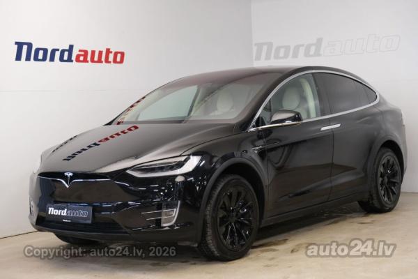 Melns Tesla Model X 2018 Tallina, ar dzinēja tilpumu 0.00 L un nobraukumu 64 tūkst. km par 32900 €, foto 1 vietnē AUTOMOTO.COM.LV
