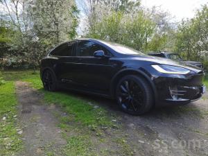 Black Tesla Model X 2018 in Riga, with an engine capacity of 0.00 L and mileage of 156 thousand km for 31000 €, photo 3 on AUTOMOTO.COM.LV